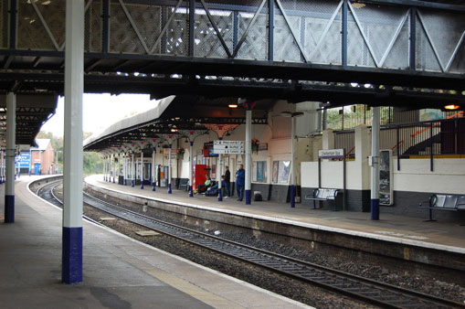 Cheltenham Spa Railway Station - Roomsbooked